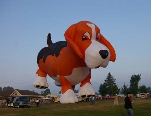 Strange shaped hot air balloons | Amusing Planet